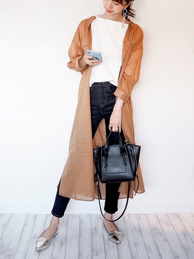 写真 (6枚目) - 夏から秋のスイッチコーデに超使える！GU店舗限定「万能Tシャツ」で夏コーデvs秋コーデ - - LOCARI（ロカリ）