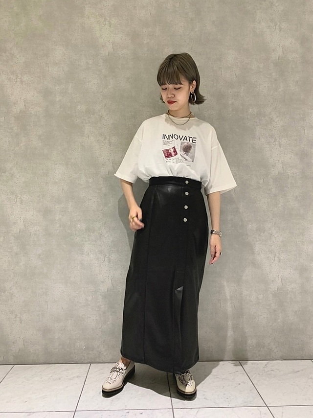 写真 (21枚目) - 足元から手軽にイメチェン♡秋の『ローファーコーデ』20選 - LOCARI（ロカリ） - LOCARI（ロカリ）