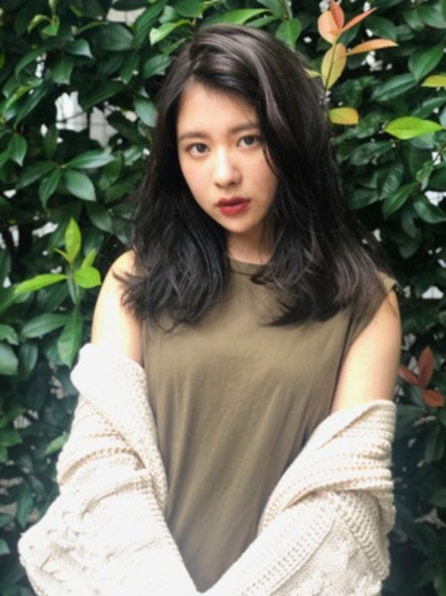 写真 (1枚目) - 自分に似合う髪型を診断する方法とは？もっと垢抜けるヘアスタイルの選び方 - LOCARI（ロカリ）