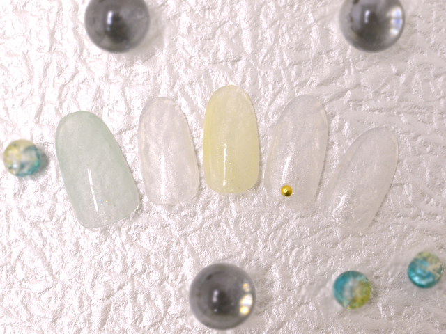 写真 (3枚目) - 大型連休が待ちきれない♡2016年これからのネイルの兆候をゲット！ - LOCARI（ロカリ）