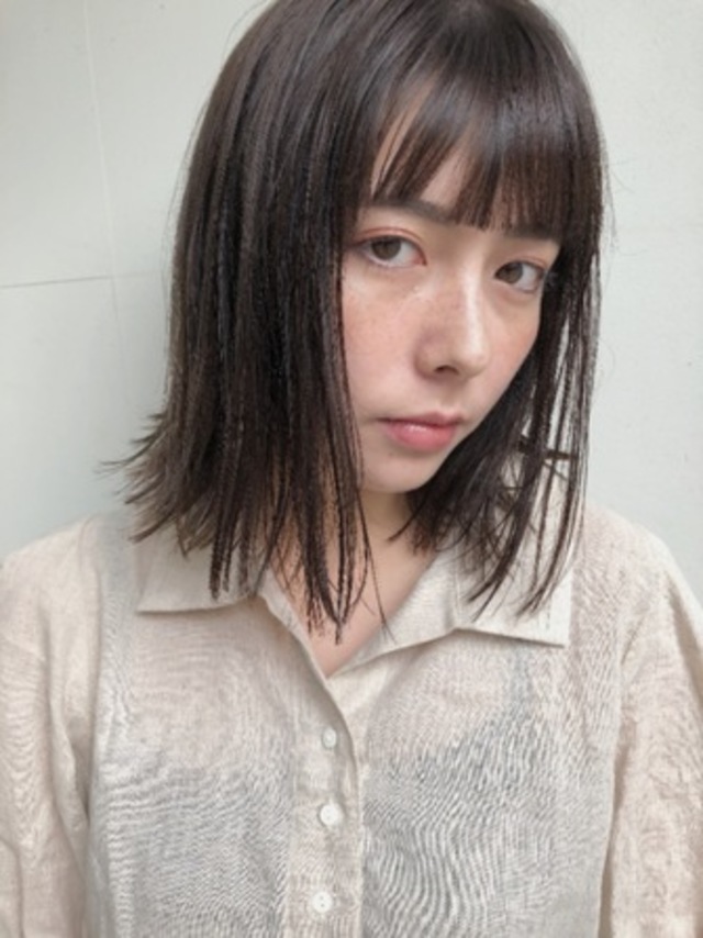 写真 (3枚目) - [最新]切りっぱなしボブ特集！定番ボブをおしゃれに、ロマンティックに♡ - LOCARI（ロカリ）