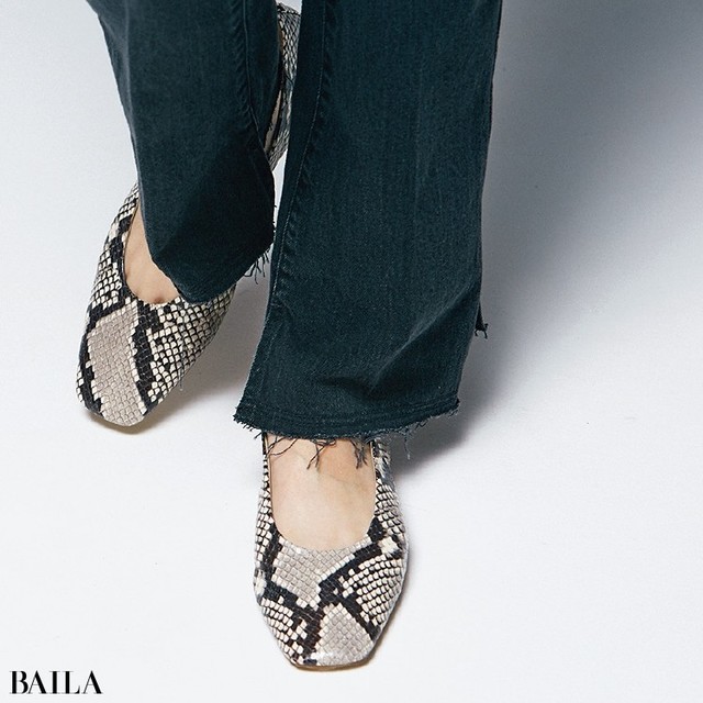 写真 (10枚目) - [秋のトレンドシューズまとめ]スタイリストおすすめの37足を一気見せ！ - LOCARI（ロカリ）