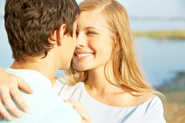 写真 (1枚目) - 男性の好感度が上がる♡メイク初心者さんもわかる愛されメイク術 - LOCARI（ロカリ） - LOCARI（ロカリ）