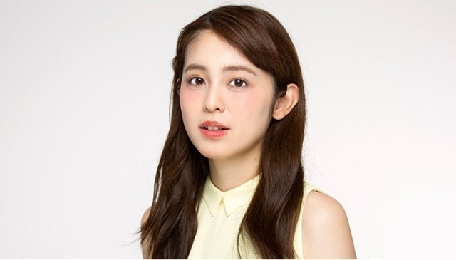 写真 (2枚目) - 人気雑誌× Surface のWEBマガジンが豪華すぎてヤバい！ - LOCARI（ロカリ）