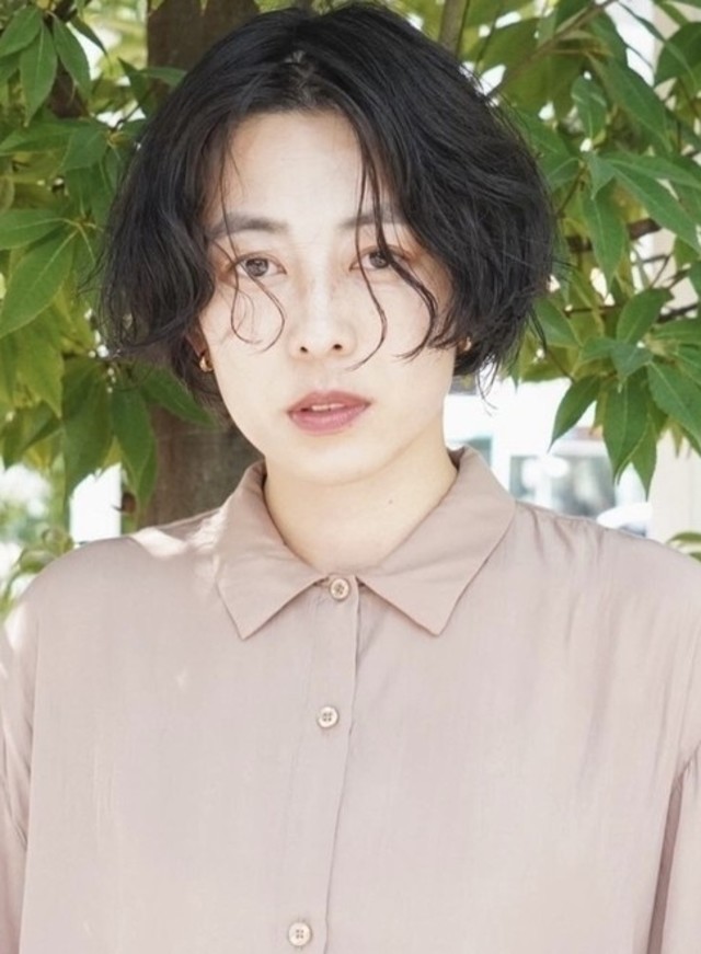 写真 (13枚目) - 一周回ってシンプルがイイ♡セットも簡単「大人ベーシックヘア」14選 - LOCARI（ロカリ）