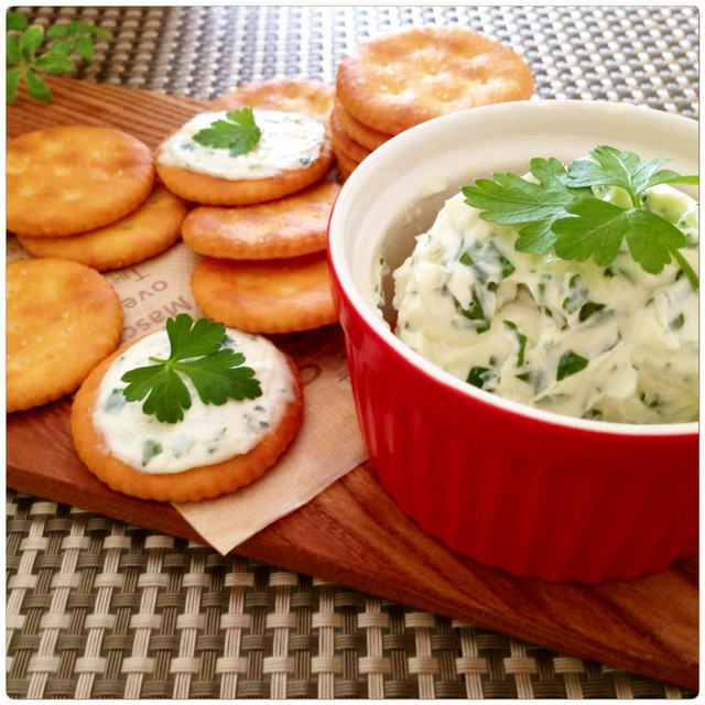 写真 (2枚目) - リッツを使って超簡単♡パーティが楽しくなる10のアイデア - LOCARI（ロカリ） - LOCARI（ロカリ）