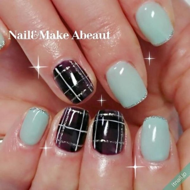 写真 (4枚目) - 秋冬はやっぱりコレ♡『チェックネイル』ランキングTOP10 - LOCARI（ロカリ）