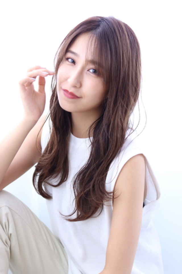 写真 (3枚目) - 迷ったらチェック！40代の女性に似合う前髪カタログ - LOCARI（ロカリ）