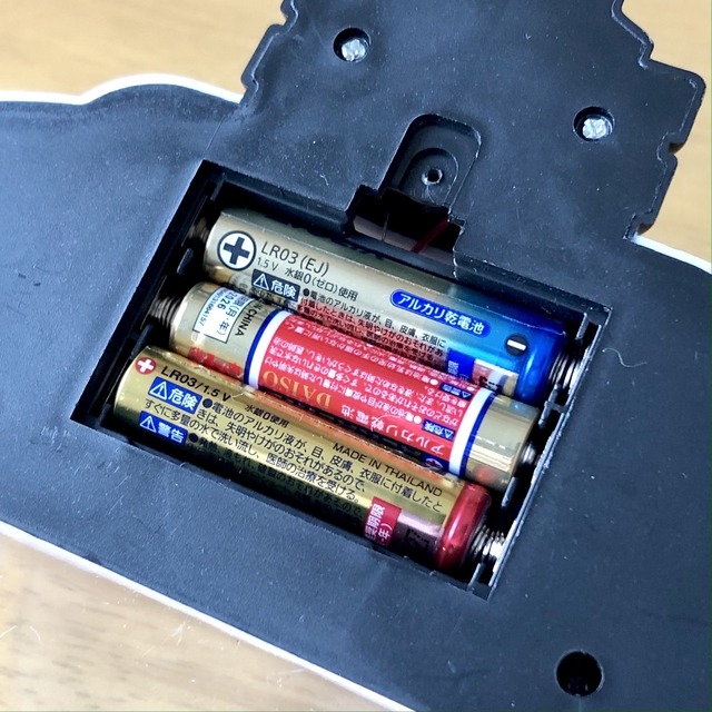 写真 (13枚目) - なんてオシャレさだ…。ダイソーの「330円ライト」でお部屋がカフェみたいになった - - LOCARI（ロカリ）