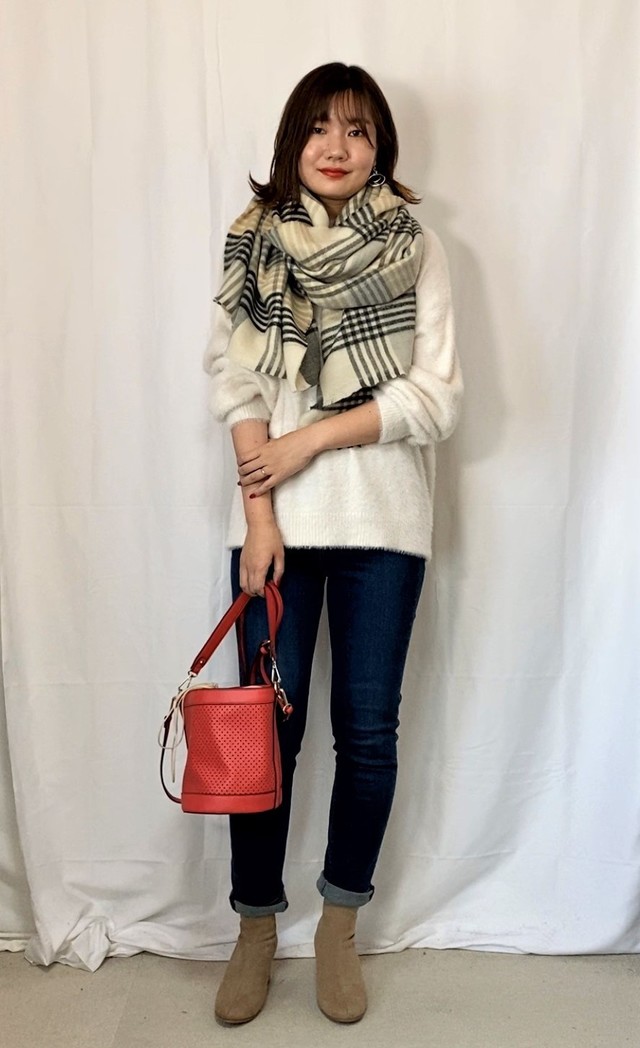 写真 (4枚目) - 足首太めさん必見！ユニクロの優秀「ショートブーツ」NG・OKコーデ3選 - LOCARI（ロカリ）