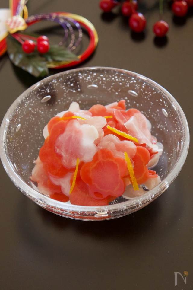 写真 (2枚目) - 思いを込めて手作りに挑戦！時短で美味しい「おせちメニュー」14品 - LOCARI（ロカリ）