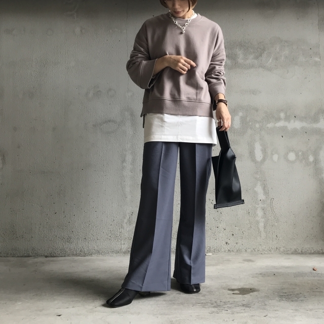 写真 (6枚目) - 30代女子必見！旬のユニクロ2大「白T」残念NGコーデ＆こなれOKコーデ - LOCARI（ロカリ）