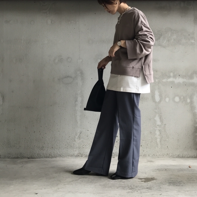 写真 (7枚目) - 30代女子必見！旬のユニクロ2大「白T」残念NGコーデ＆こなれOKコーデ - LOCARI（ロカリ）