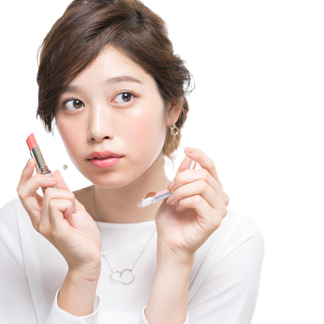 写真 (4枚目) - ひとつで「リップ」にも「チーク」にもなる！ 可愛く便利な2WAYコスメが絶対に買い - LOCARI（ロカリ）