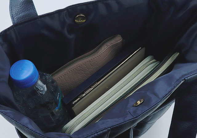 写真 (2枚目) - お店だと1万円以上の付録！？あの人気ブランドの高見えお出かけグッズ♡steady.2月号 - LOCARI（ロカリ）