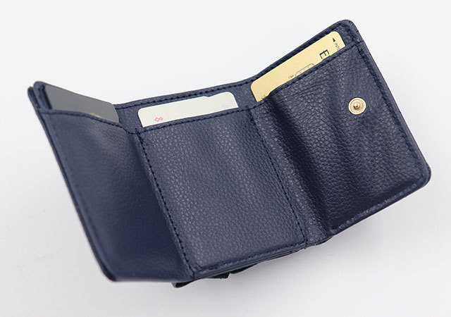 写真 (8枚目) - お店だと1万円以上の付録！？あの人気ブランドの高見えお出かけグッズ♡steady.2月号 - LOCARI（ロカリ）