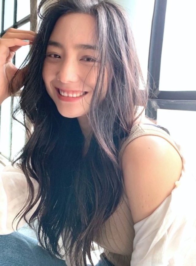 写真 (17枚目) - ステイホームで放置しがちな髪を救済！気分転換に切るなら「2021最旬ヘア」16選 - LOCARI（ロカリ）