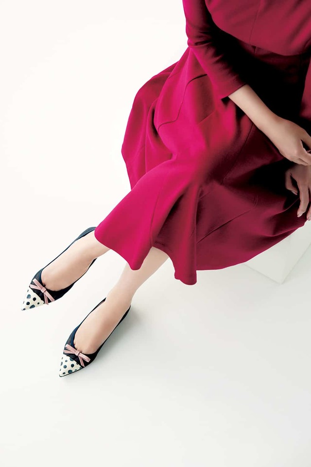 写真 (2枚目) - 足元からワクワク♪「胸熱パンプス」26選 - LOCARI（ロカリ） - LOCARI（ロカリ）