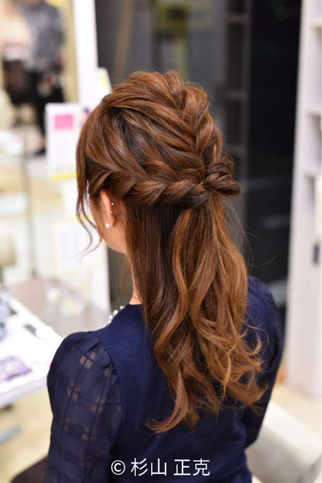 写真 (3枚目) - 仕事、合コン…TPOに合わせてプチ変化♡「 ハーフアップ」を使い分けて好感度UP - LOCARI（ロカリ）