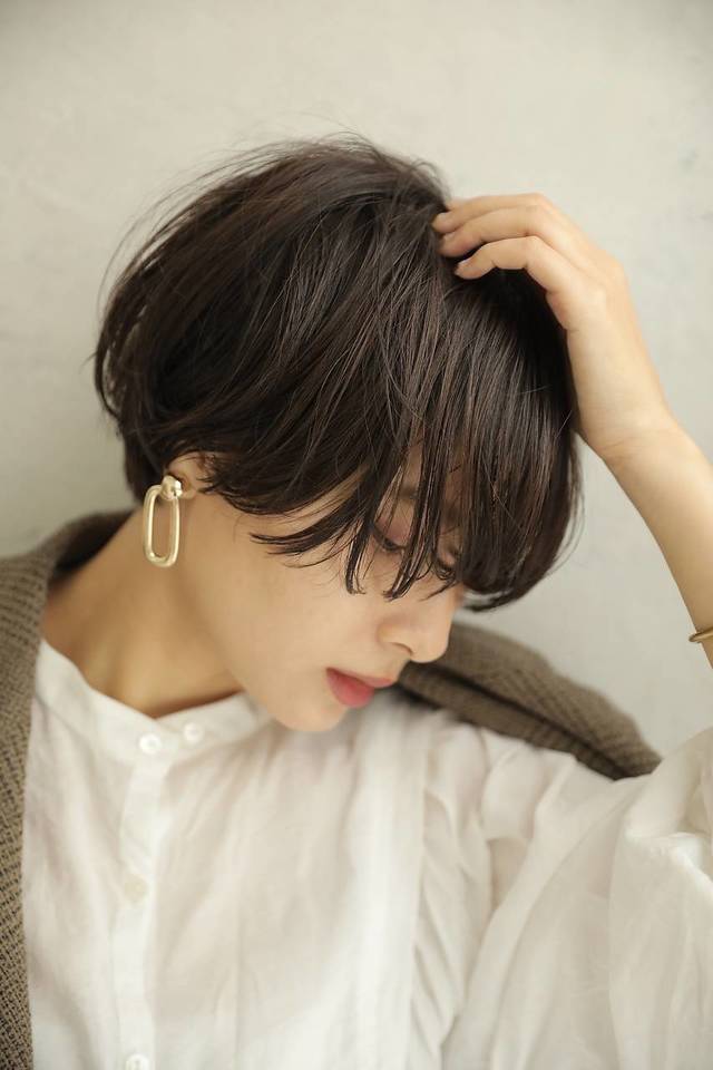写真 (3枚目) - なんだか残念……。アラサー女子が避けるべきNGなショートヘア5選 - LOCARI（ロカリ）