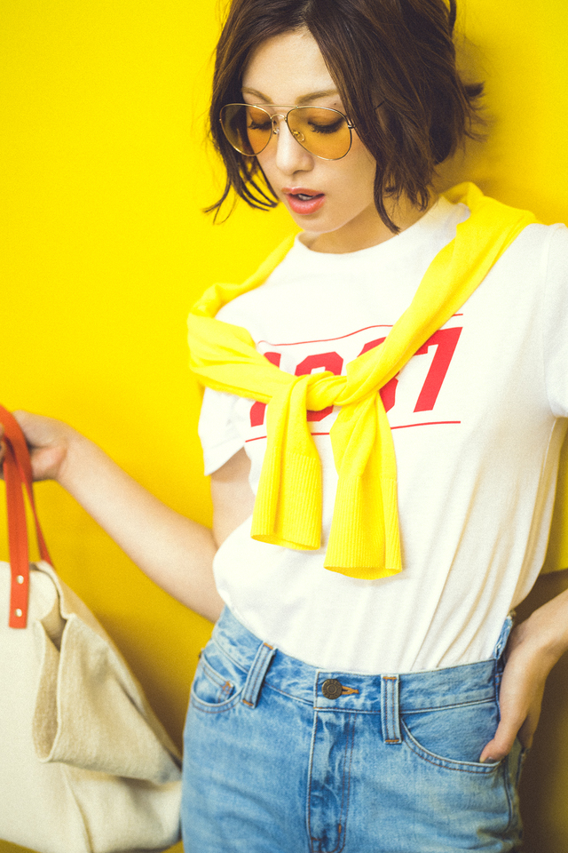 写真 (21枚目) - 人と差がつく！ミラ オーウェンのデニムラインが大人に絶妙すぎ♡ - LOCARI（ロカリ）