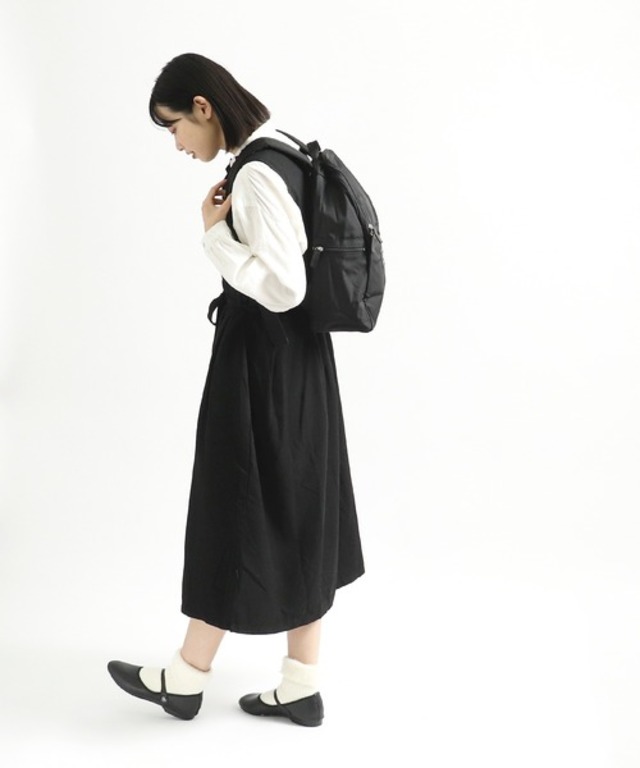 写真 (13枚目) - 黒リュックの春コーデ《2021》おしゃれに差をつける大人のお手本コーデをご紹介 - LOCARI（ロカリ）