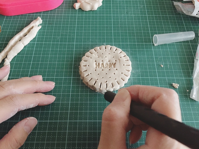 写真 (12枚目) - 3ステップで簡単！100均の石粉粘土で「アロマストーン」をDIY♡ - LOCARI（ロカリ）