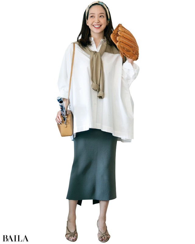 写真 (2枚目) - 出社日はきれい色コーデで気分を上げて！[スカート派の着回しday11-day14] - LOCARI（ロカリ）