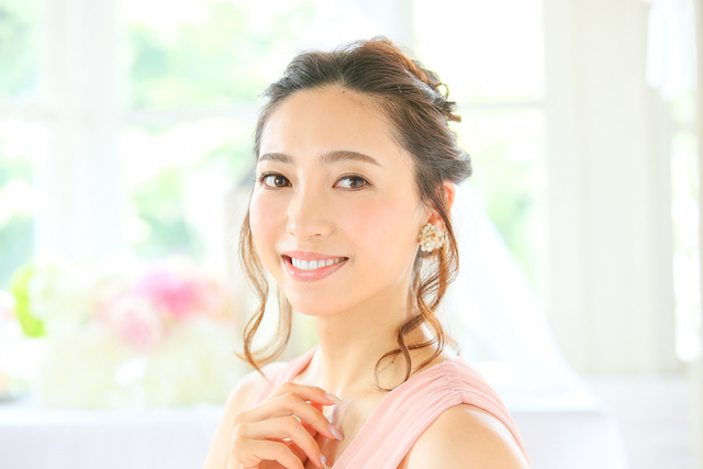 写真 (2枚目) - ＊初 LOCARI連載コラム＊「引き立て役」に先を越された“アラサー独身女”の運命 - LOCARI（ロカリ）