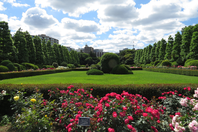 写真 (2枚目) - 「みどりの日」は入場無料！お得な「東京0円」デート5選[2021] - LOCARI（ロカリ）