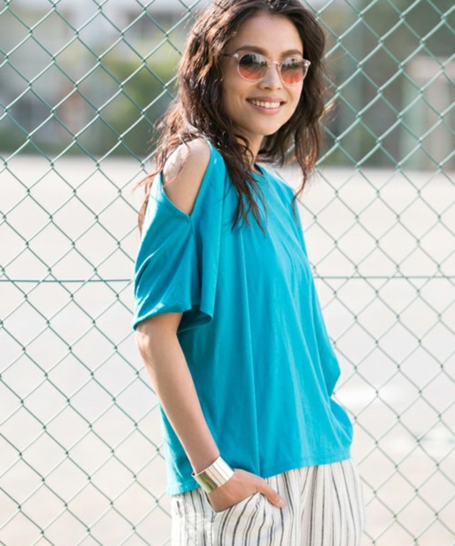 写真 (10枚目) - 華やか&細見え♡今GETするべき5つのサマートップス - LOCARI（ロカリ）