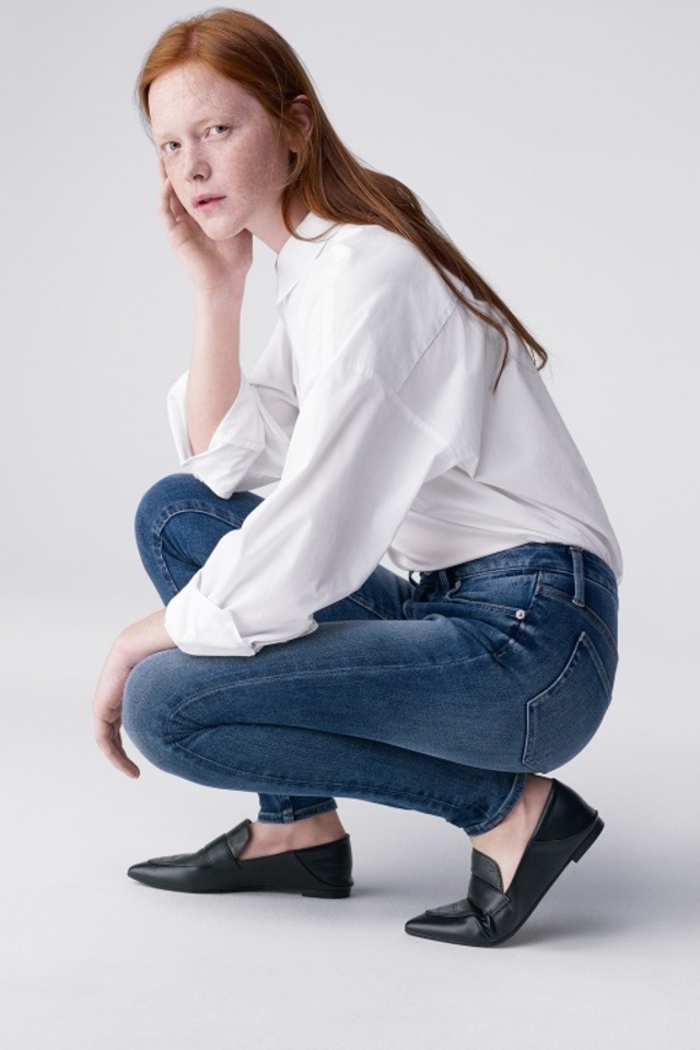 写真 (4枚目) - SNSで大絶賛！GUのスキニージーンズがモデル級の美脚効果らしい！ - - LOCARI（ロカリ）