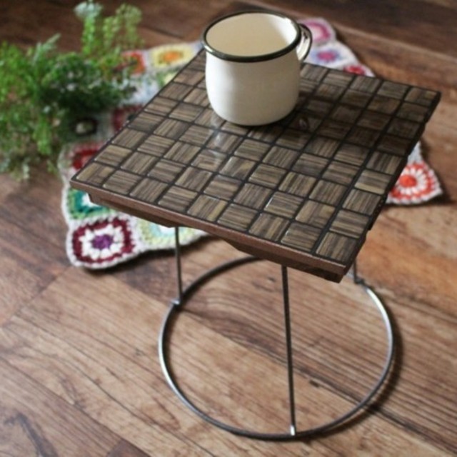 写真 (5枚目) - 便利なミニテーブルのDIY実例14選。自分だけのおしゃれ家具に挑戦しよう - LOCARI（ロカリ）