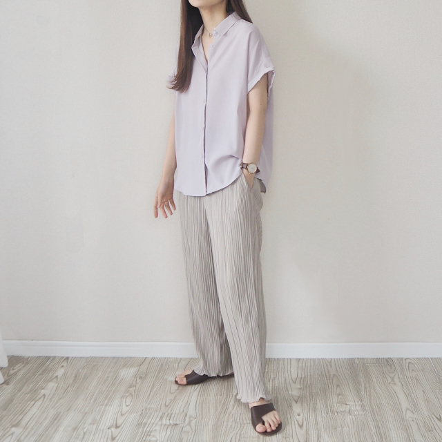 写真 (3枚目) - アラサー女子は“手抜き見え”に注意！6月の「やりがちNGコーデ」＆「女っぽOKコーデ」 - LOCARI（ロカリ）