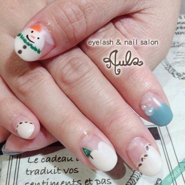 写真 (4枚目) - ほっこり北欧ネイル | ナチュラルで独特のかわいさ！マリメッコetc. - - LOCARI（ロカリ）