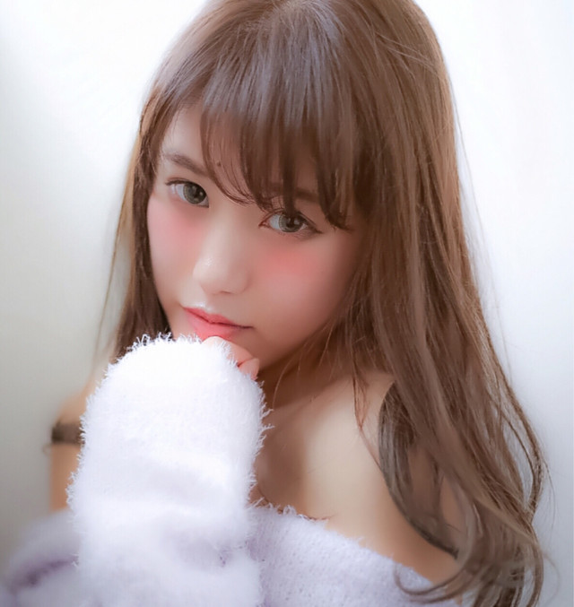写真 (16枚目) - 前髪で印象が変わる！ロングヘアの前髪カタログ20 - LOCARI（ロカリ）