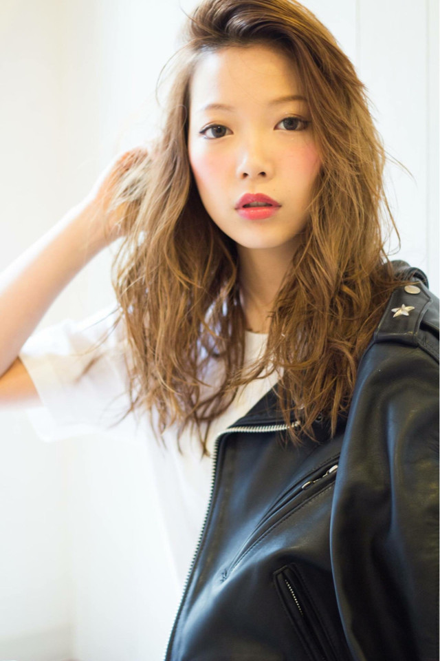 写真 (22枚目) - 前髪で印象が変わる！ロングヘアの前髪カタログ20 - LOCARI（ロカリ） - LOCARI（ロカリ）