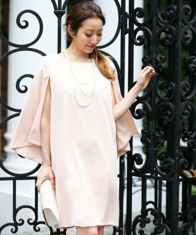 写真 (13枚目) - 年末のイベントシーンに使える♡大人の「オケージョンワンピ」10選 - LOCARI（ロカリ）