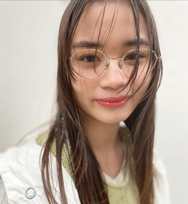 写真 (3枚目) - 2021アッシュグレージュ図鑑[トーン・レングス別]市販カラーや色落ち対策も - LOCARI（ロカリ）