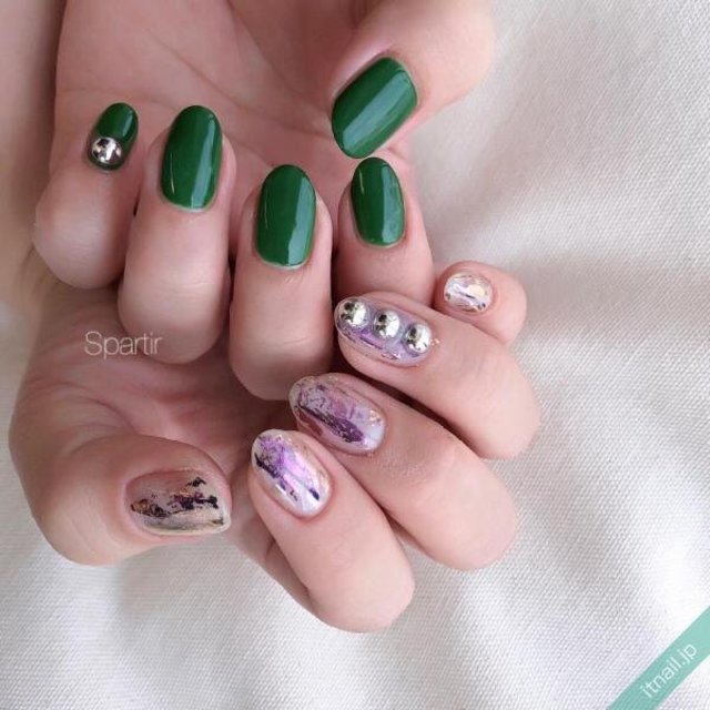 写真 (9枚目) - 30代以上に♡大人のセンスが際立つ「デコレーションネイル」帖 - LOCARI（ロカリ） - LOCARI（ロカリ）