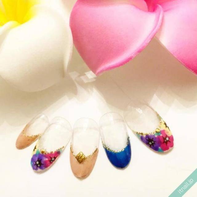 写真 (2枚目) - フレンチネイルの魅力再発見！デイリーからデートまでこれでOK - LOCARI（ロカリ） - LOCARI（ロカリ）