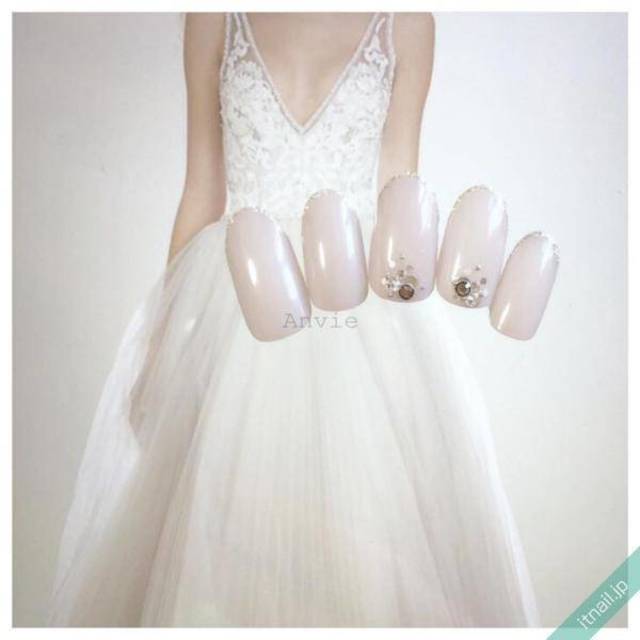 写真 (7枚目) - 準備からデザイン選びまで！失敗しないブライダルネイルのコツ - LOCARI（ロカリ）