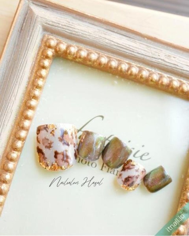 写真 (7枚目) - 秋も人気健在♡[マグネットネイルのフットデザイン]で他にはない可愛いをGET！ - - LOCARI（ロカリ）