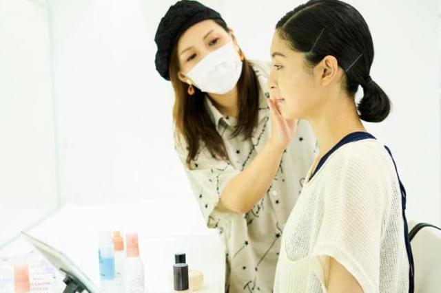 写真 (6枚目) - [ガチ判定]THREEのアイブロウ、絶妙ブラウンもテクが必要でした - LOCARI（ロカリ）