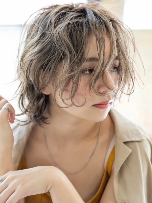 写真 (12枚目) - 丸顔さんに似合うショートウルフ16選！小顔が叶う最新のおしゃれな髪型はこれ - LOCARI（ロカリ）