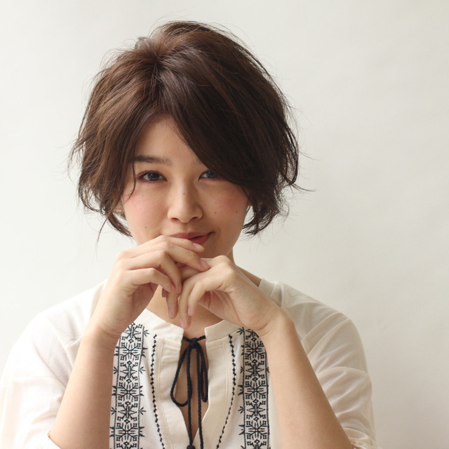 写真 (9枚目) - なりたい髪型が必ず見つかる♡大人の「ショート＆ボブ」Style 20 - LOCARI（ロカリ）