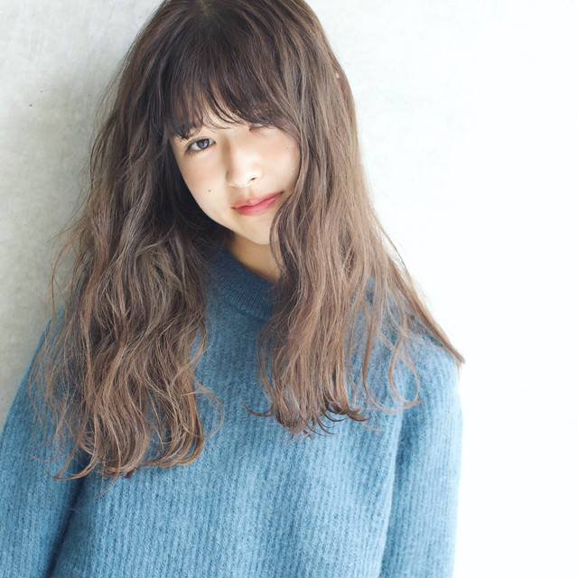 写真 (23枚目) - 似合う髪型が必ず見つかる♡最新「ミディアム＆ロング」Style 20 - LOCARI（ロカリ）