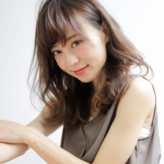 写真 (22枚目) - 似合う髪型が必ず見つかる♡最新「ミディアム＆ロング」Style 20 - - LOCARI（ロカリ）