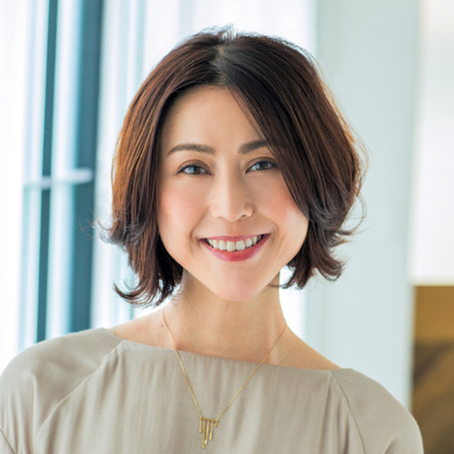 写真 (18枚目) - 大人の40代に似合う人気のショートヘアカタログ｜簡単スタイリングも伝授します！ - LOCARI（ロカリ）