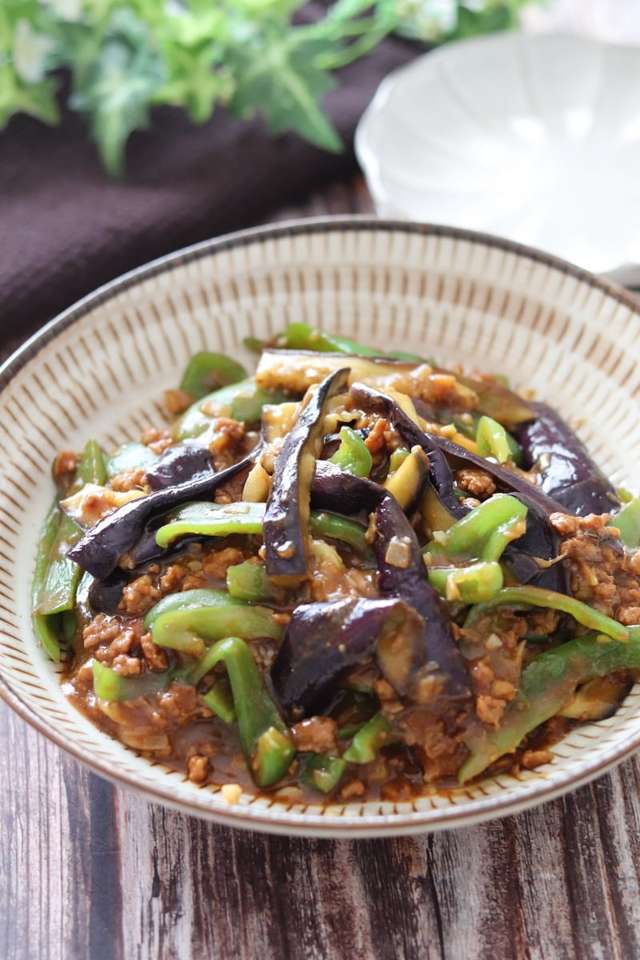 写真 (4枚目) - 10分以内deごはんできたよ～！「丼・炊き込み・混ぜご飯レシピ」13選 - LOCARI（ロカリ）